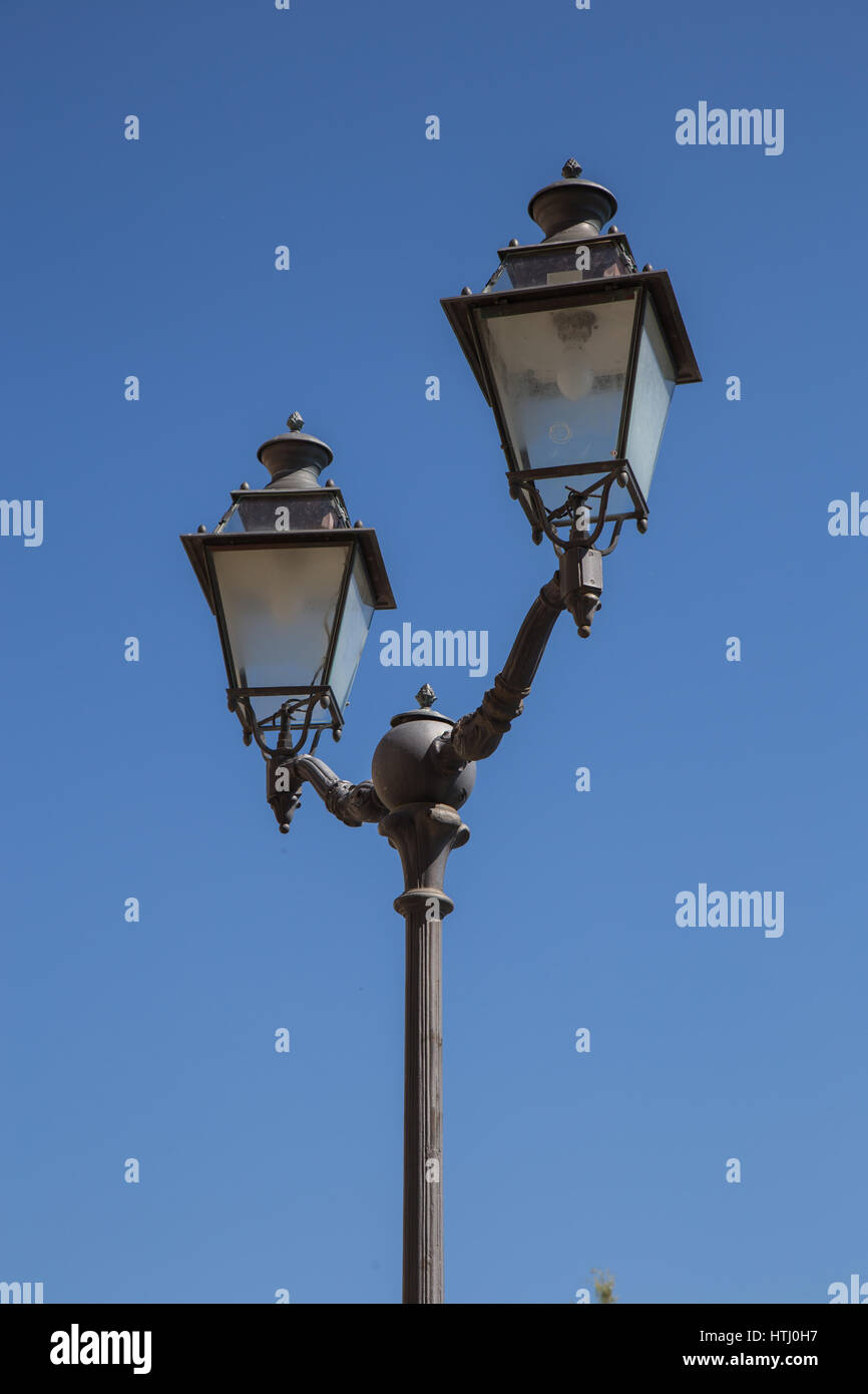 Old Fashioned Street Lights Stock Photos & Old Fashioned Street Lights ...