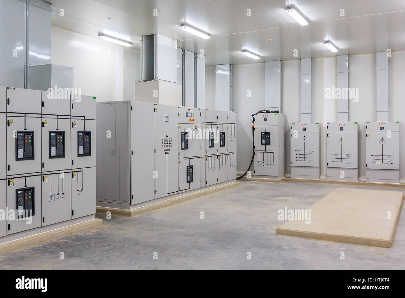 Substation cabinet hi-res stock photography and images - Alamy