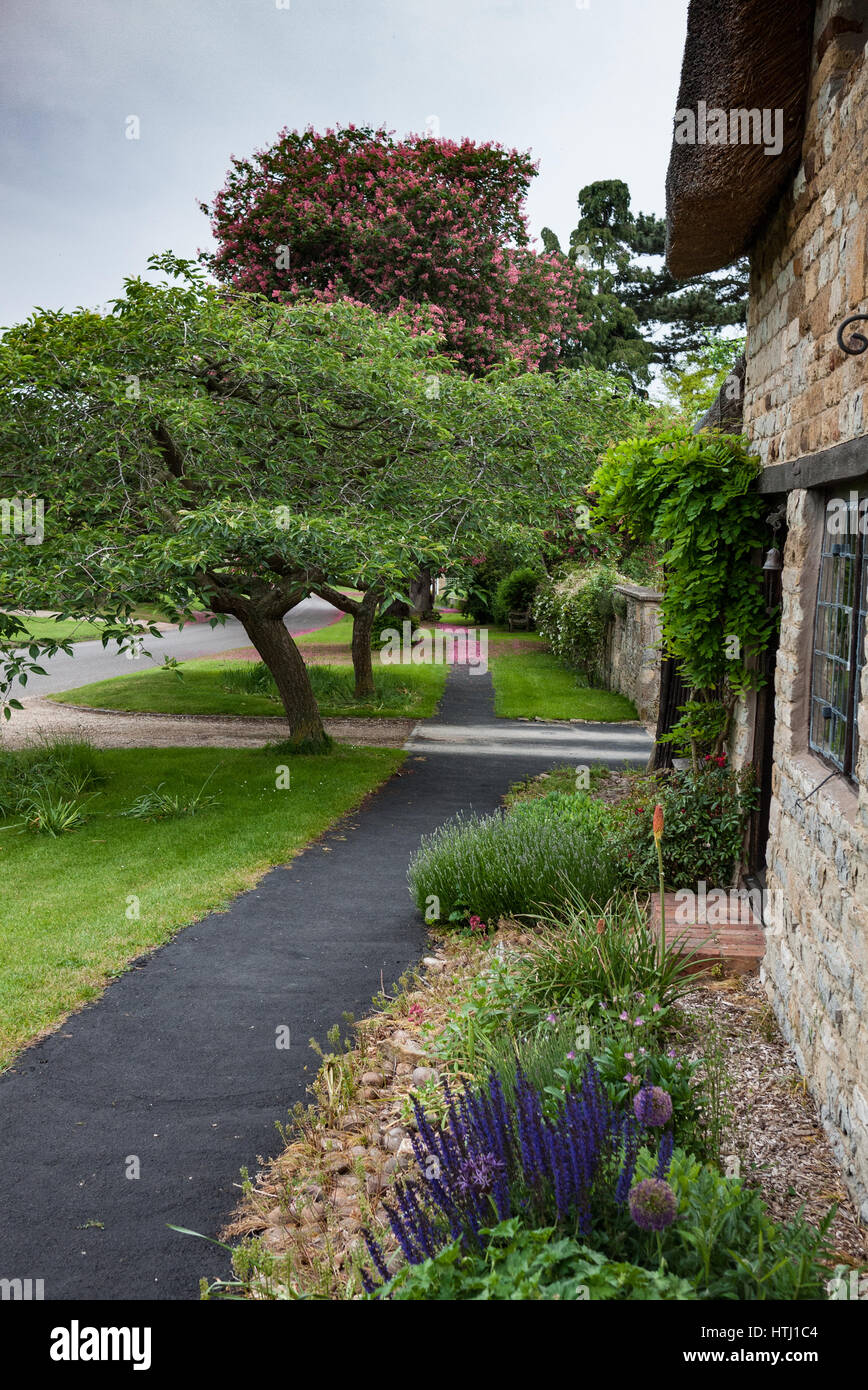 Spring in Honington, a quintessential English village in Warwickshire ...