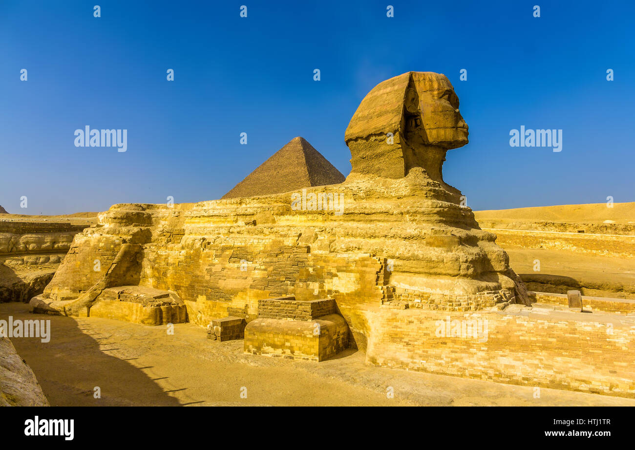 The Great Sphinx and the Great Pyramid of Giza Stock Photo - Alamy