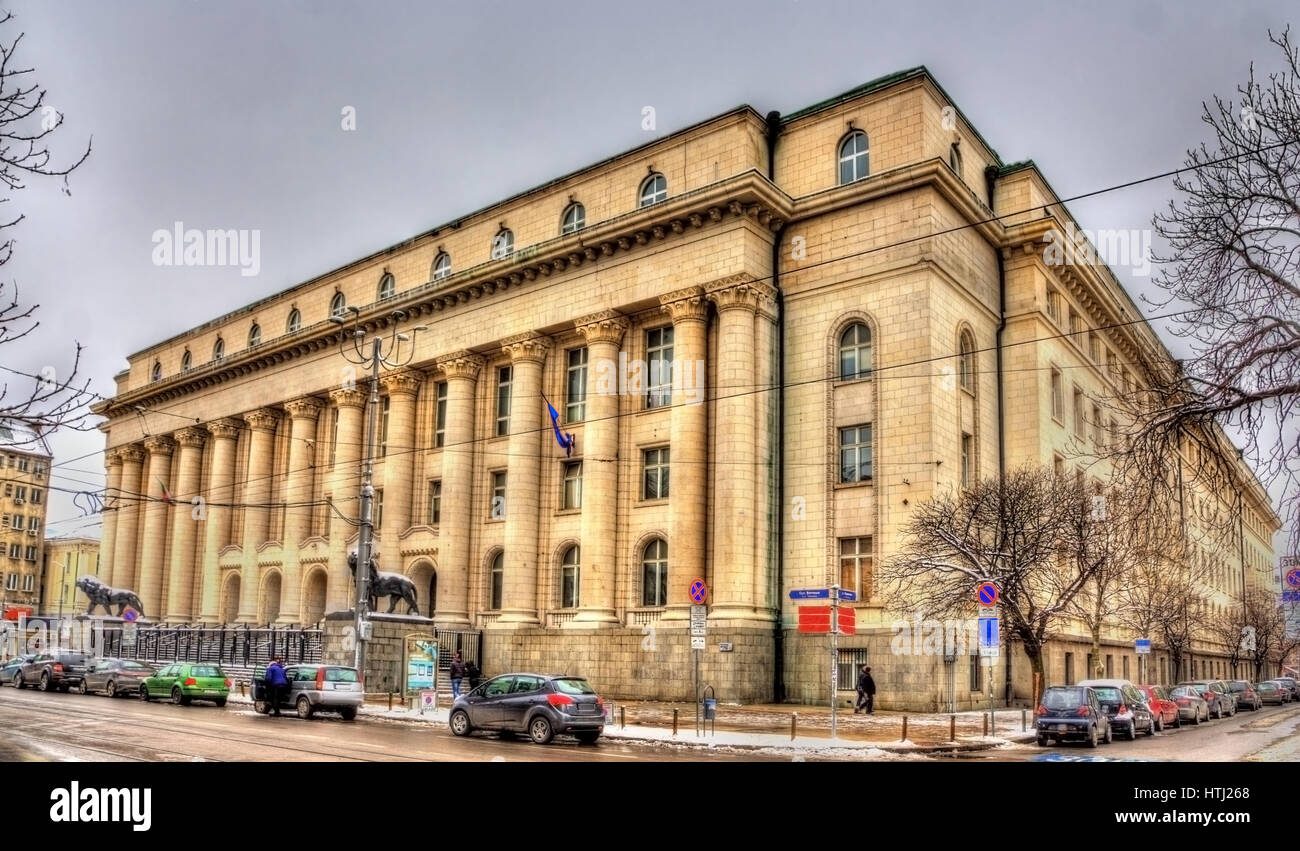 Lion sculpture palace justice hi-res stock photography and images - Alamy