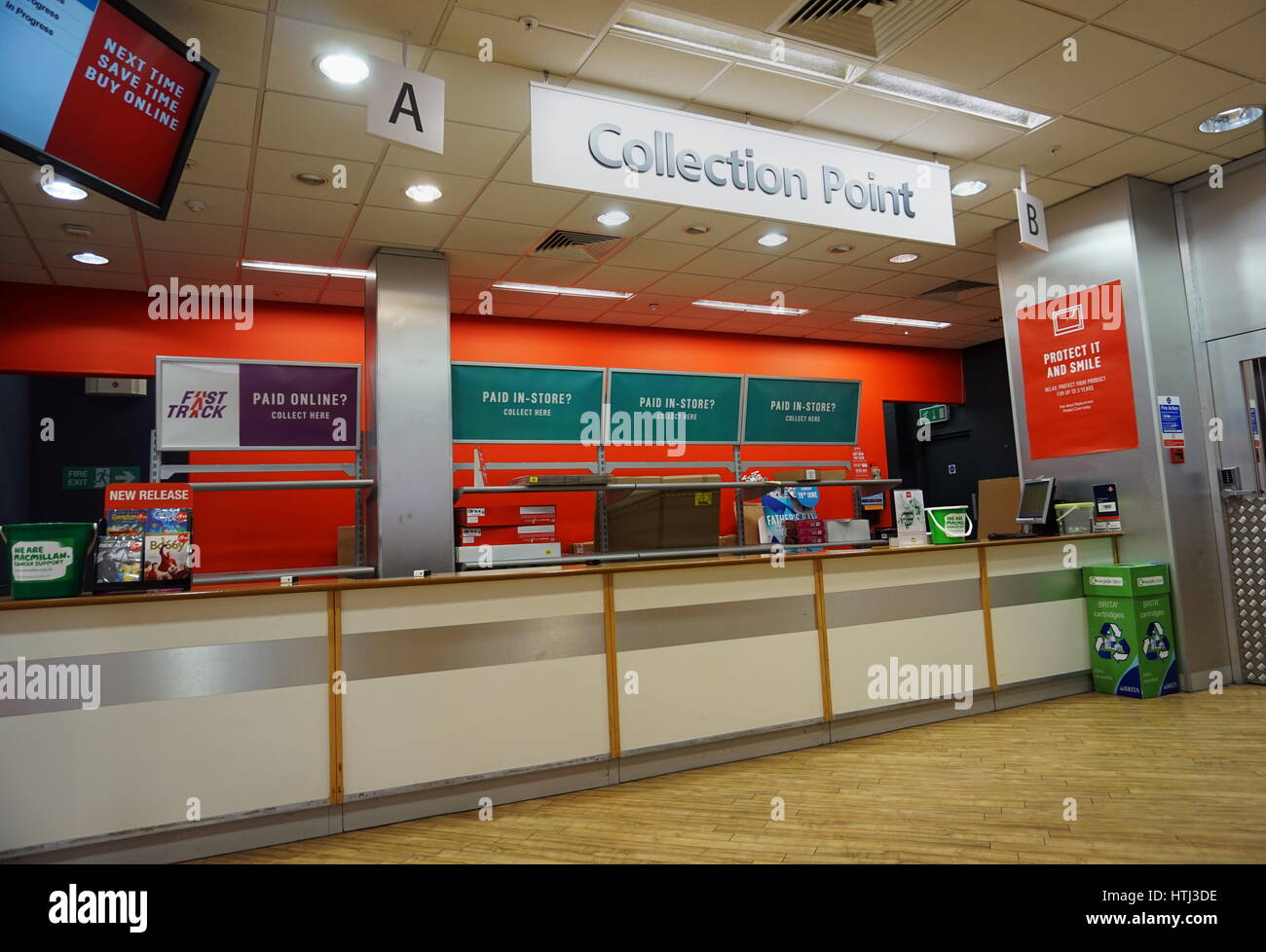 Collection point for customer hi-res stock photography and images - Alamy