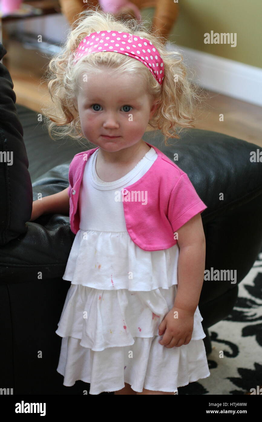 Polka dot headband hi-res stock photography and images - Alamy