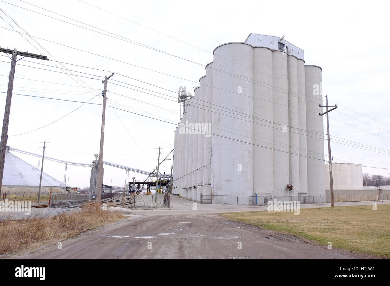 A large silo complex for grain storage Stock Photo - Alamy