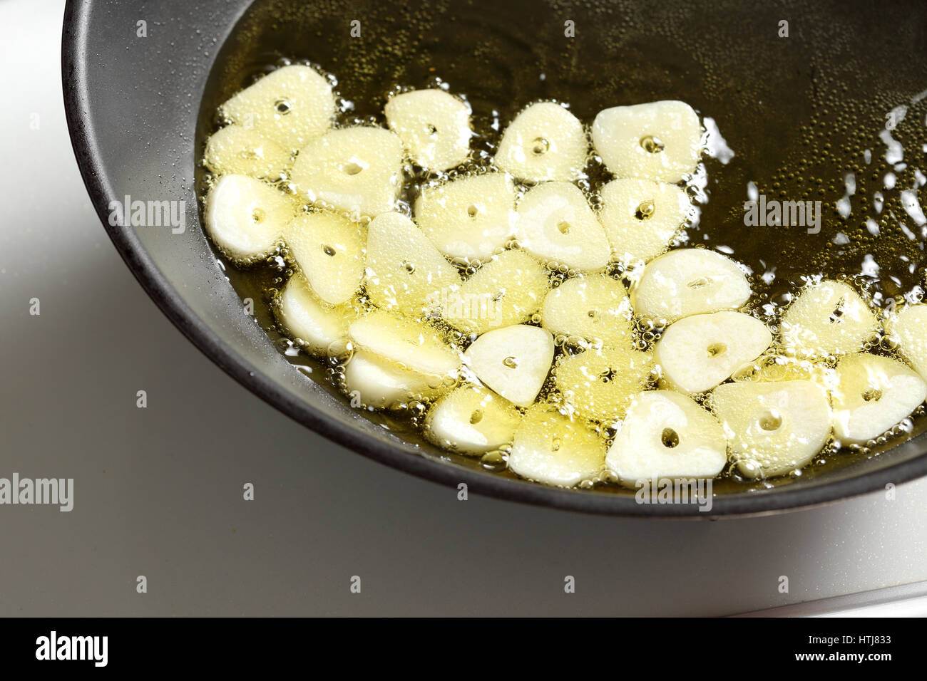 Garlic cross section hi-res stock photography and images - Alamy