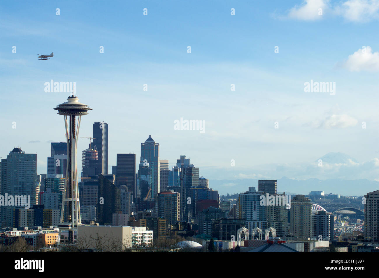 SEATTLE, WASHINGTON, USA - JAN 24th, 2017: Seattle skyline panorama ...