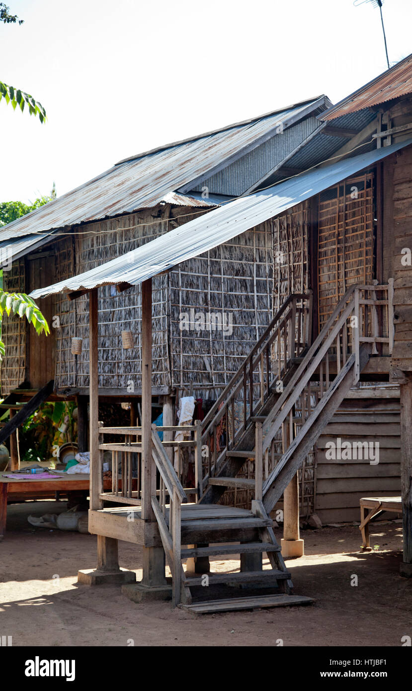 Home in Preah Dak Village in Siem Reap in Cambodia Stock Photo - Alamy