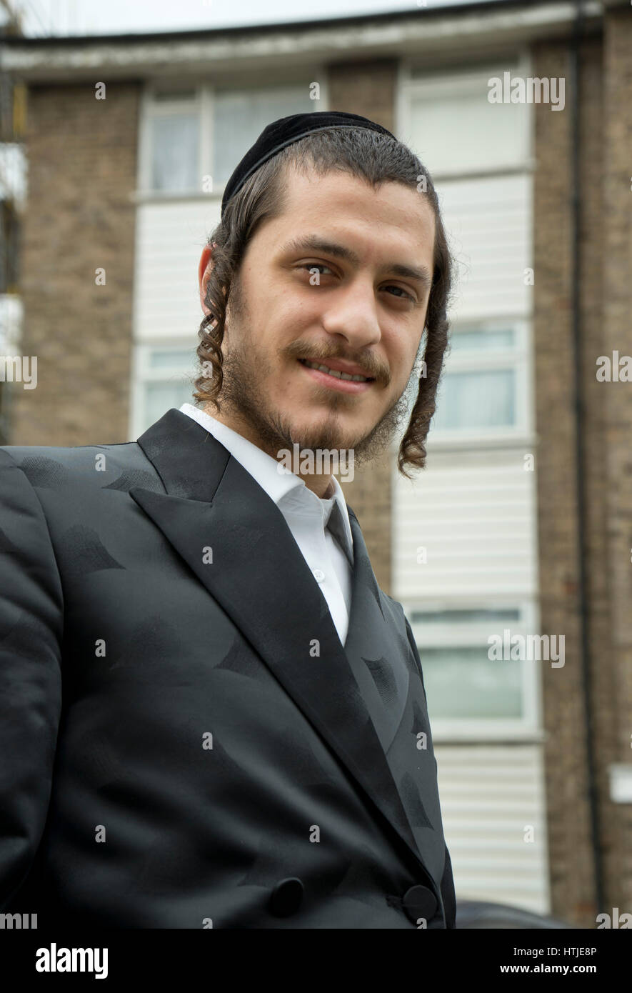 Orthodox Jewish community in Stamford Hill, London, UK Stock Photo - Alamy