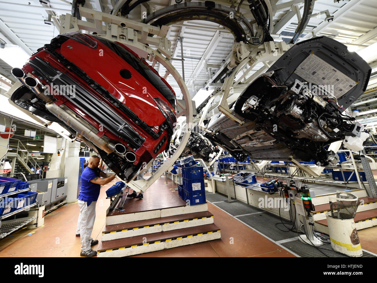 Automobile plant vw plant hi-res stock photography and images - Alamy