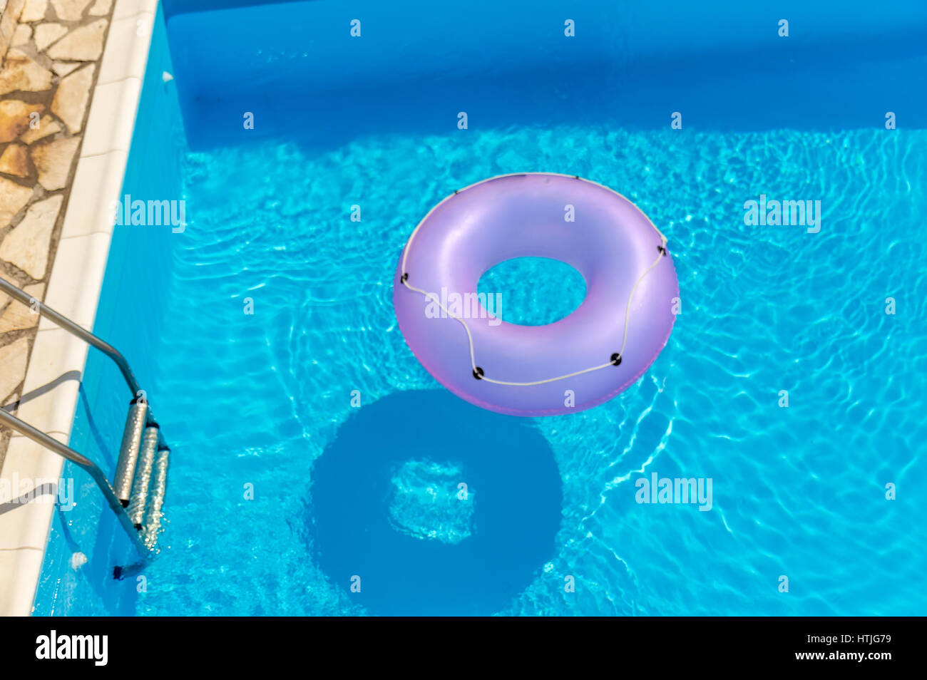 Outdoor pool rubber ring hi-res stock photography and images - Alamy