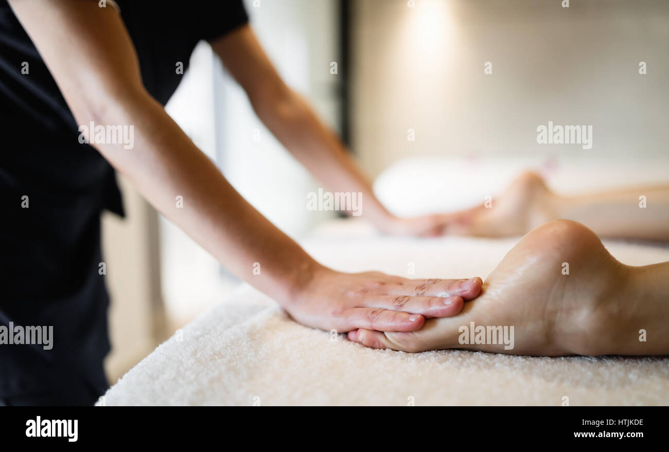 Pressure massage massage pressure hi-res stock photography and images ...