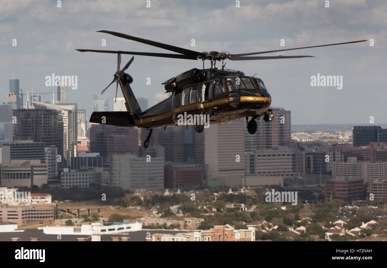 A U.S. Customs and Border Protection Sikorsky UH-60 Black Hawk ...