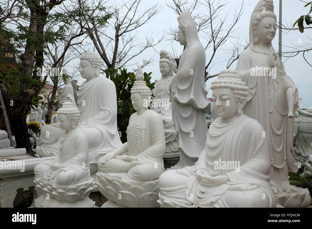 DA NANG, VIET NAM- FEB 18, 2016: Sculpture art at Ngu Hanh Son, group ...