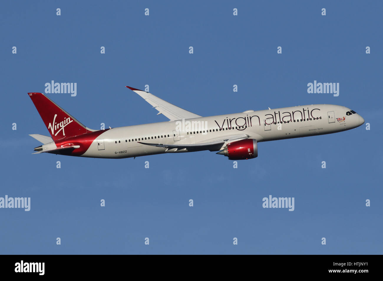 Virgin atlantic plane hi-res stock photography and images - Alamy
