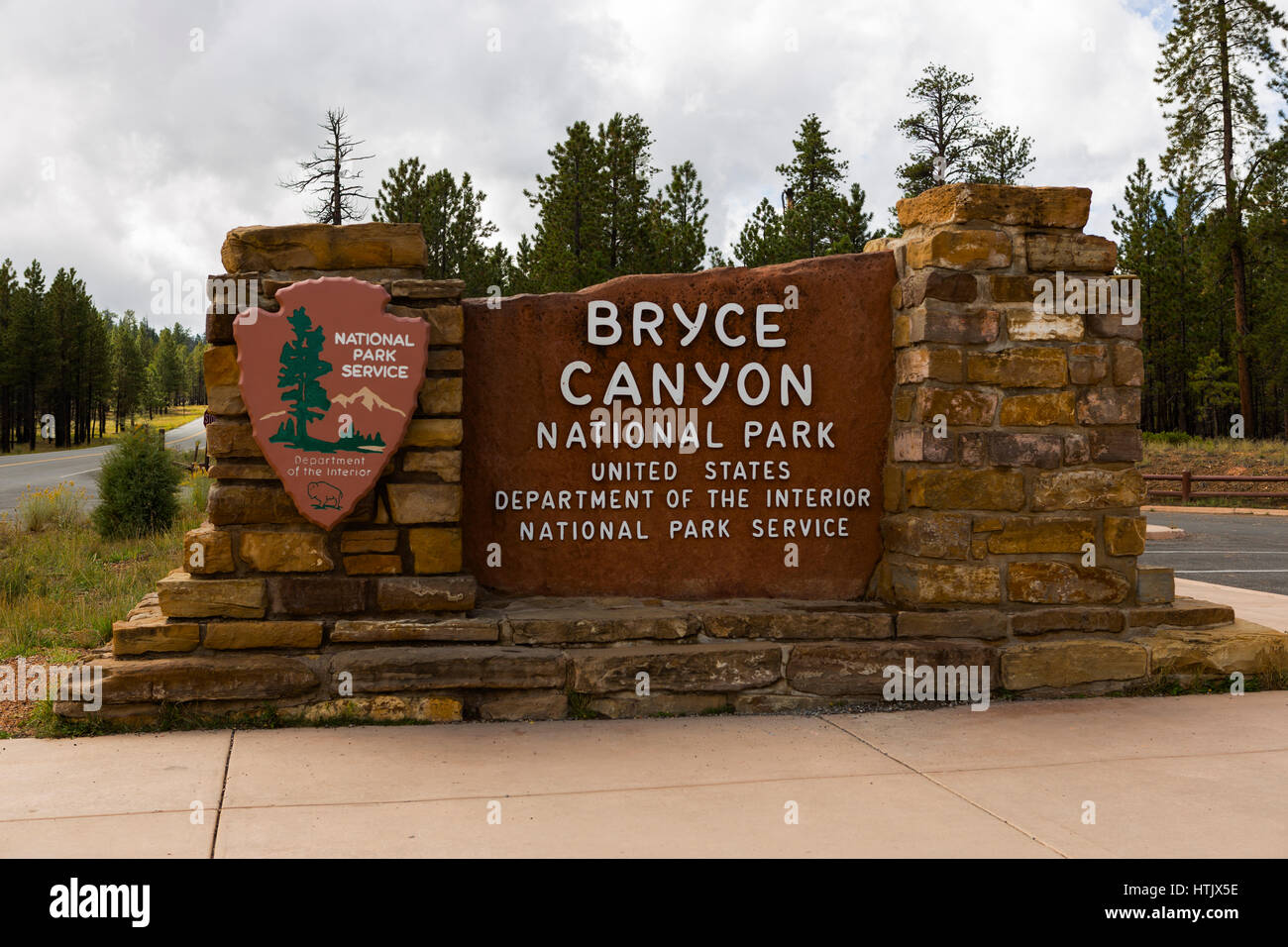 Bryce Canyon National Park sign, Bryce Canyon National Park, UT, USA ...
