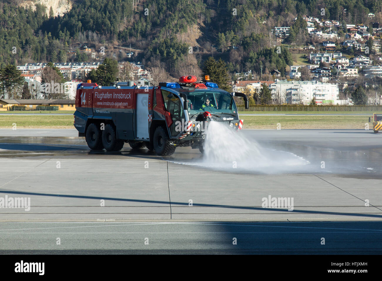 Airport fire truck at High Resolution Stock Photography and Images - Alamy