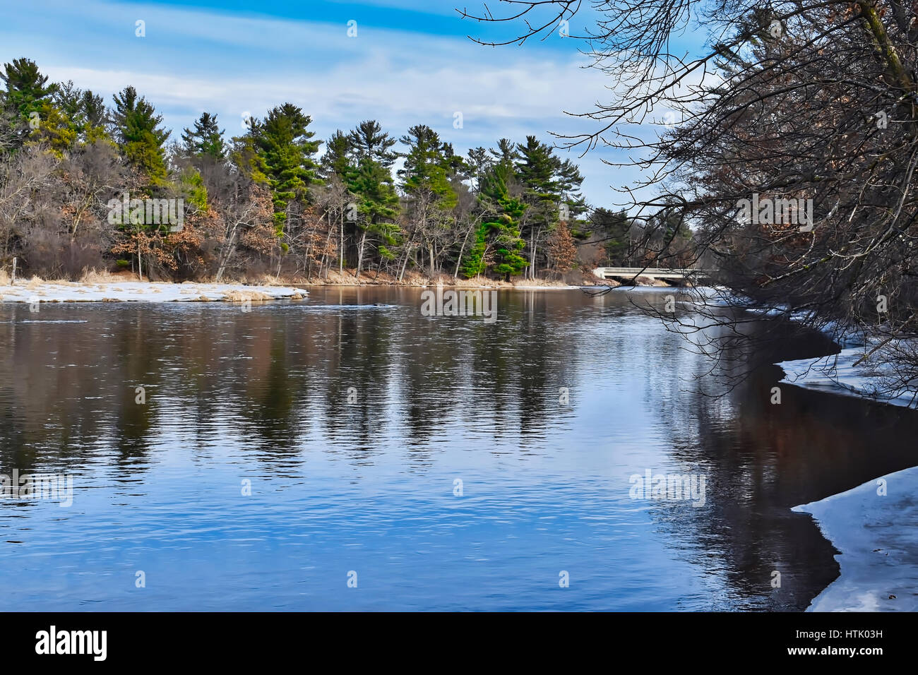 Grass trees river rocks hi-res stock photography and images - Alamy