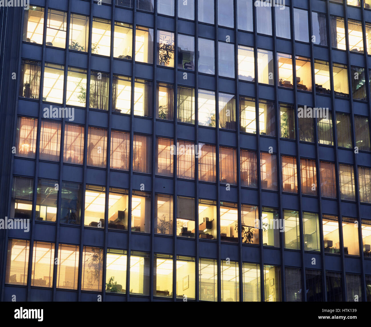 London Window Office Night High Resolution Stock Photography and Images ...