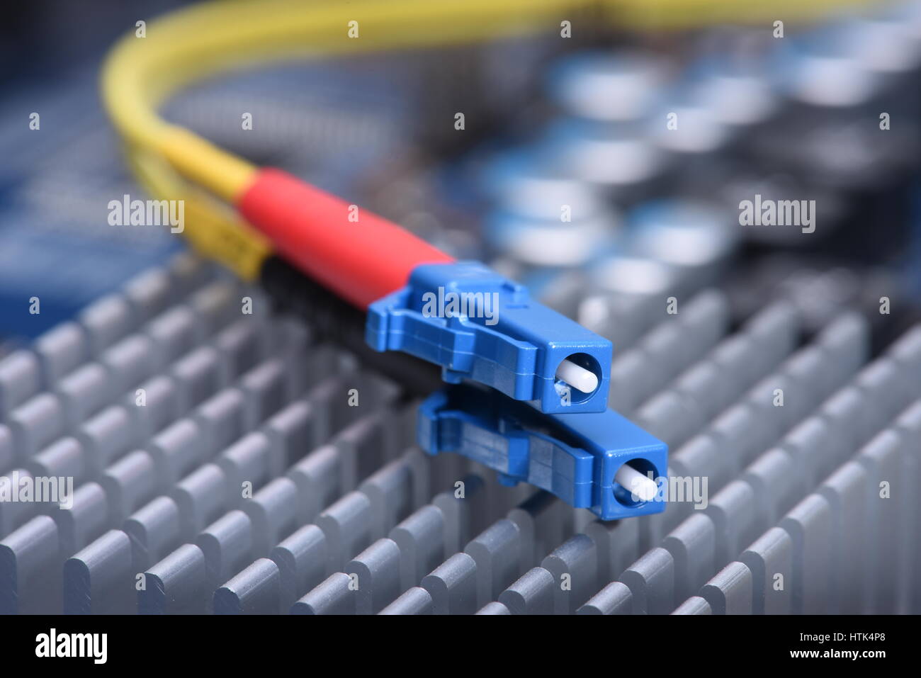 Global computer network hi-res stock photography and images - Alamy