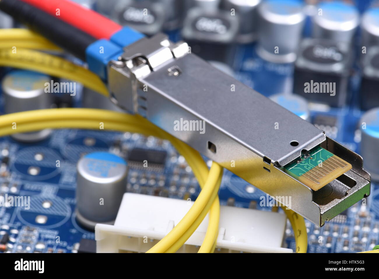 Electronic network technology hi-res stock photography and images - Alamy