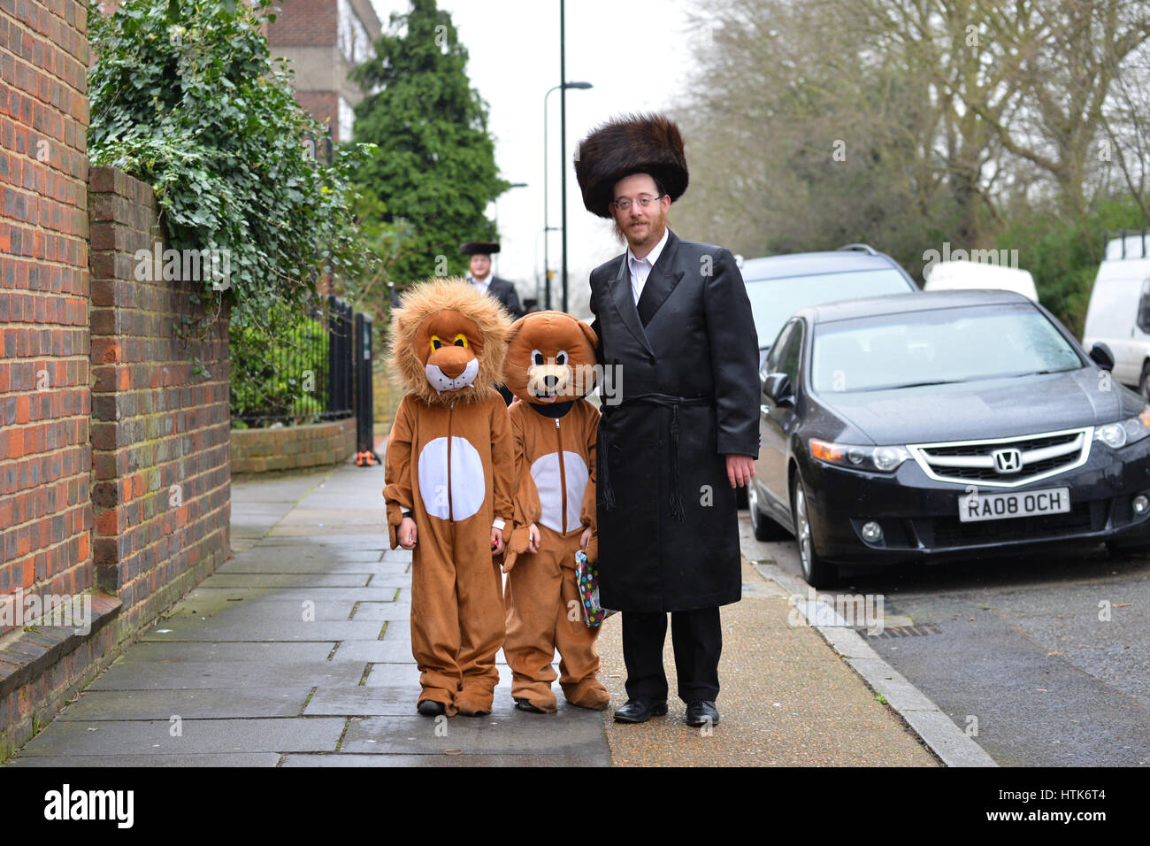 Ashkenazi jews london hi-res stock photography and images - Alamy