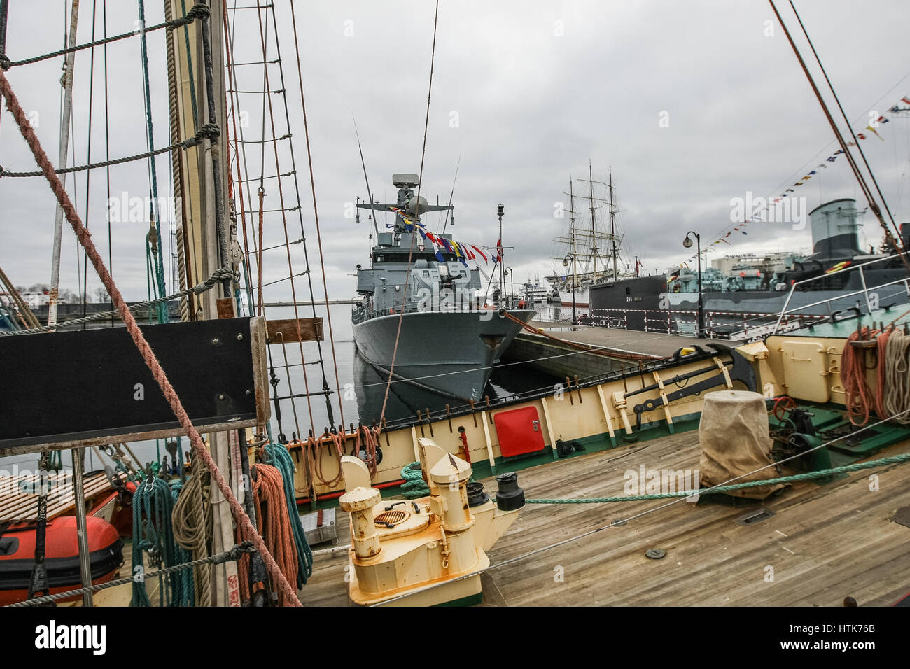 Gdynia, Poland. 12th Mar, 2017. Polish Navy vessels ORP Bielik and ORP ...