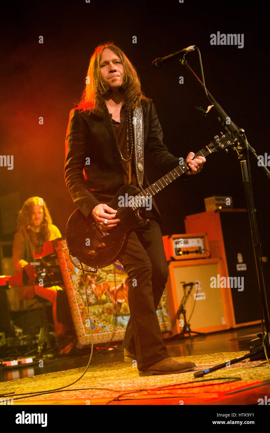 Charlie Starr Of Blackberry Smoke Stock Photos & Charlie Starr Of ...