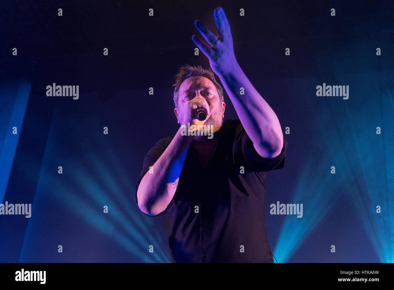 Elbow performs live on stage hi-res stock photography and images - Alamy