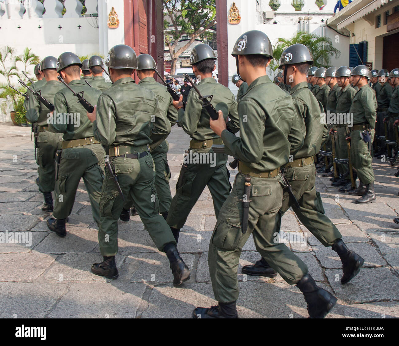 Bangkok, Thailand. 14th Nov, 2006. Royal Thai Army soldiers of The King ...