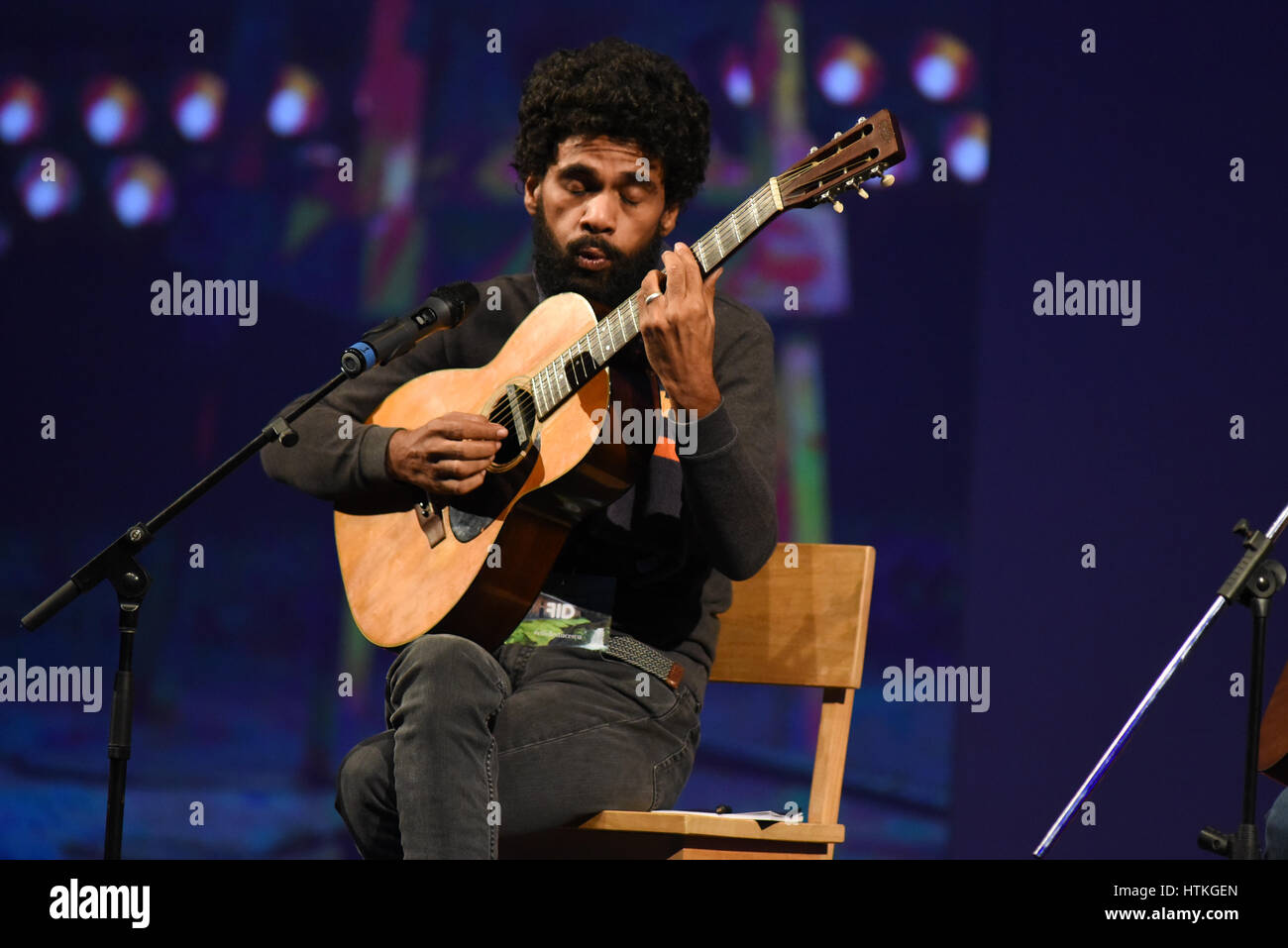 Lilo Sánchez from Señor Loop during first day of conferences of FID 7 ...