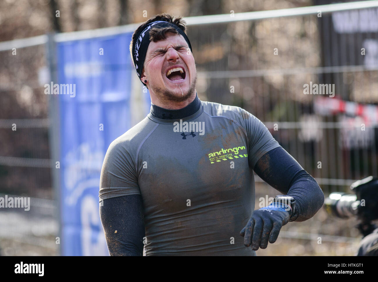 Participants in the Braveheart Battle obstacle course race in action in ...