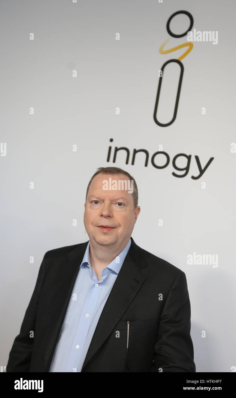 Innogy logo hi-res stock photography and images - Alamy