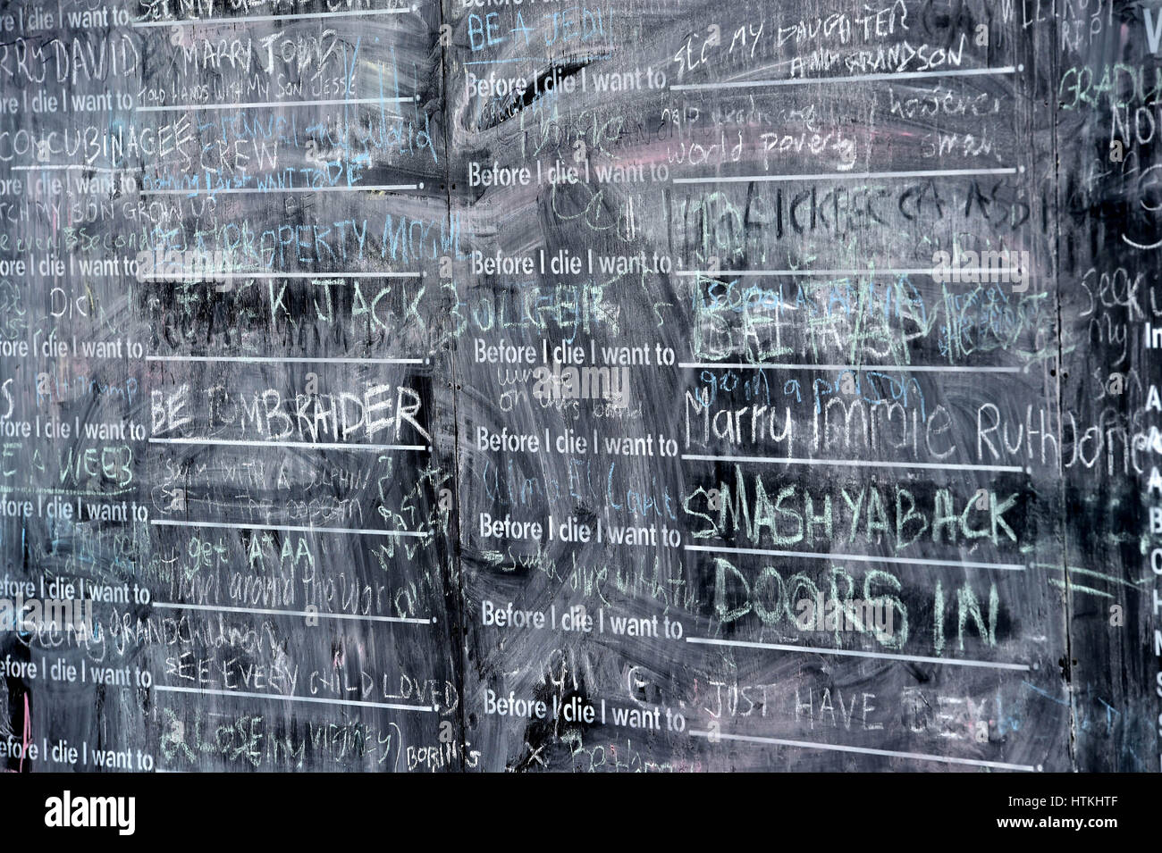 Die happy hi-res stock photography and images - Alamy