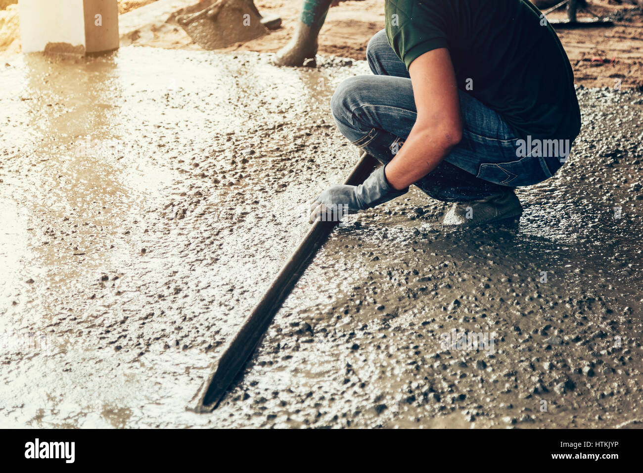 Construction site pouring wet concrete hi-res stock photography and ...