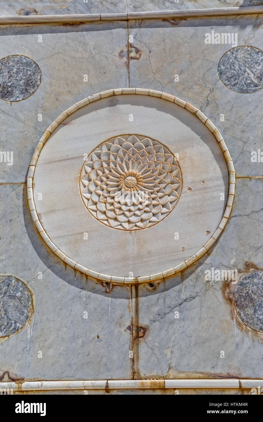 Dome of the Rock wall relief Stock Photo - Alamy