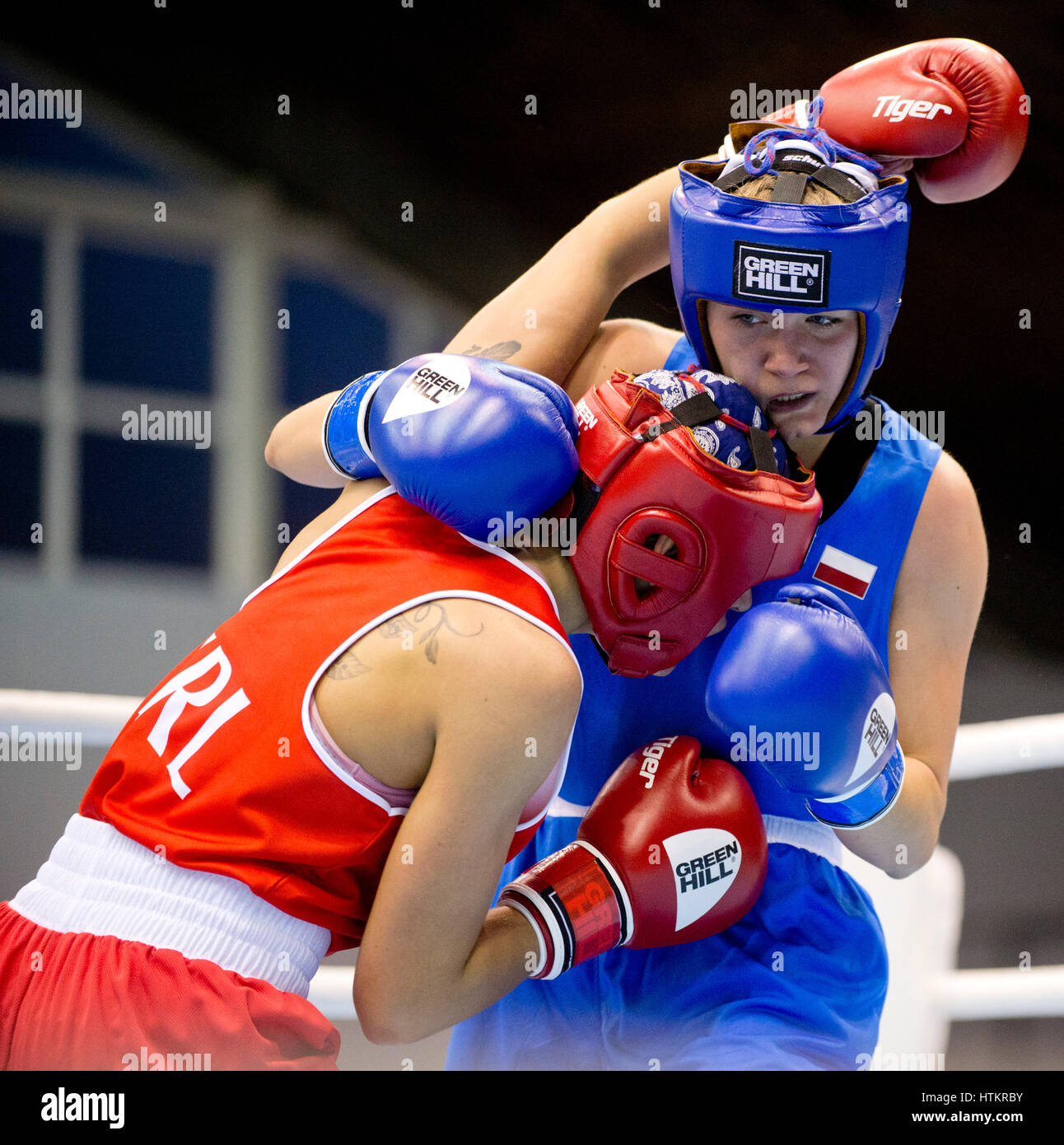 November 17, 2016: Ireland's Shauna Browne (RED) during the EUBC ...