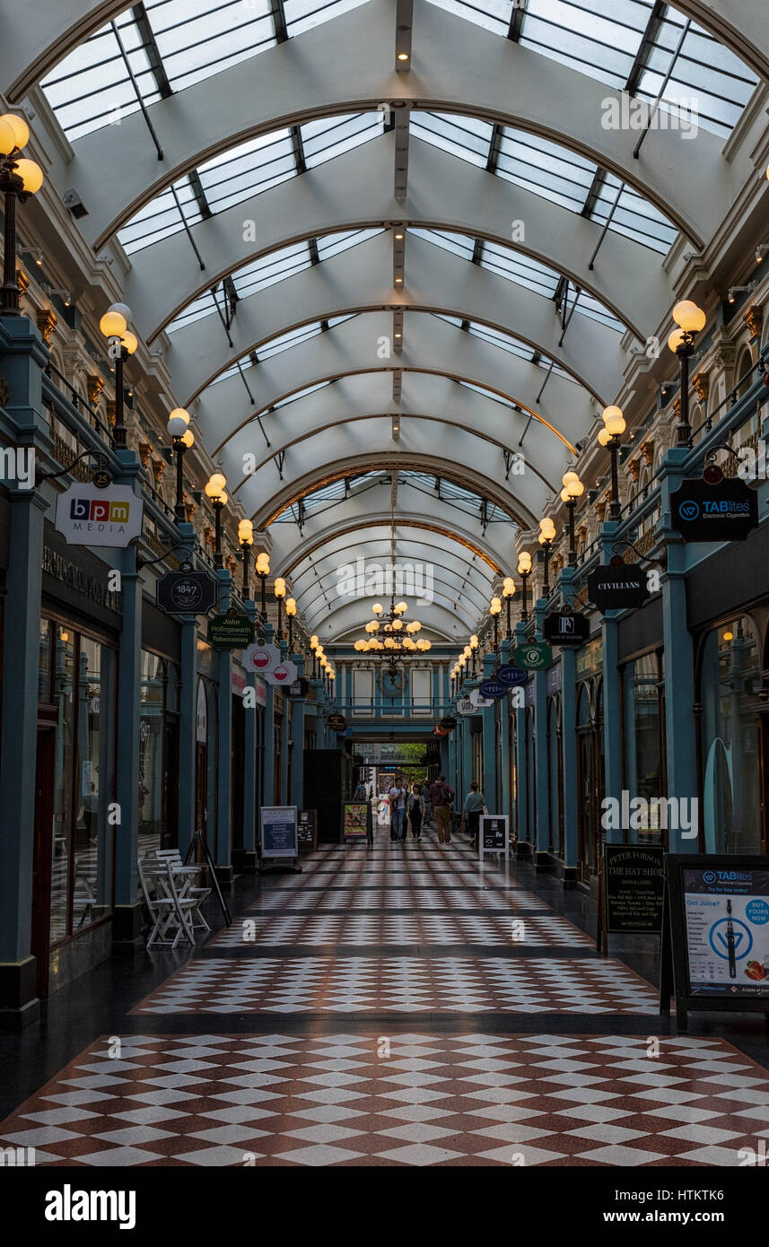 Original arcade hi-res stock photography and images - Alamy