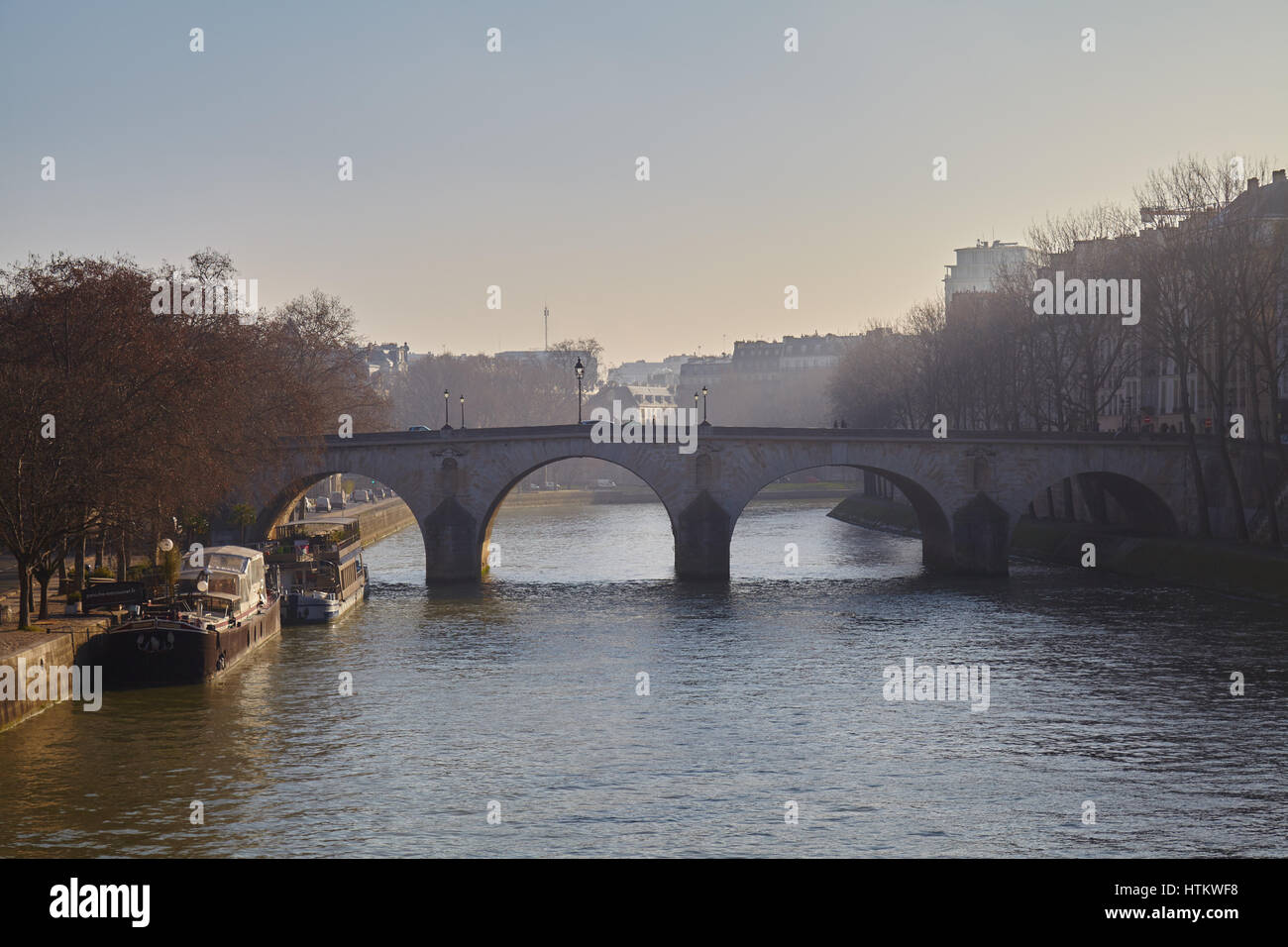 Pont marie hi-res stock photography and images - Alamy
