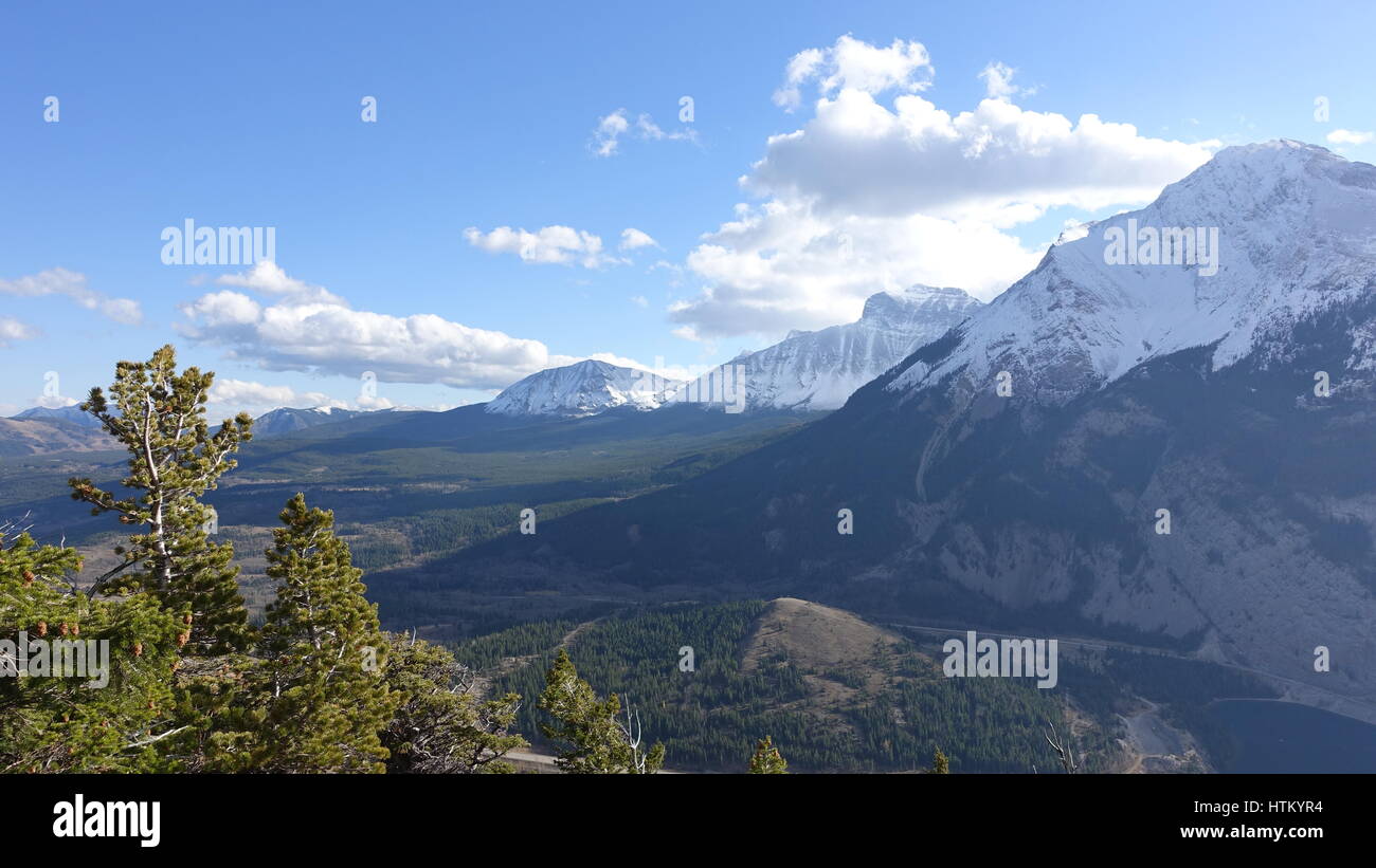 Crows nest mountain hi-res stock photography and images - Alamy