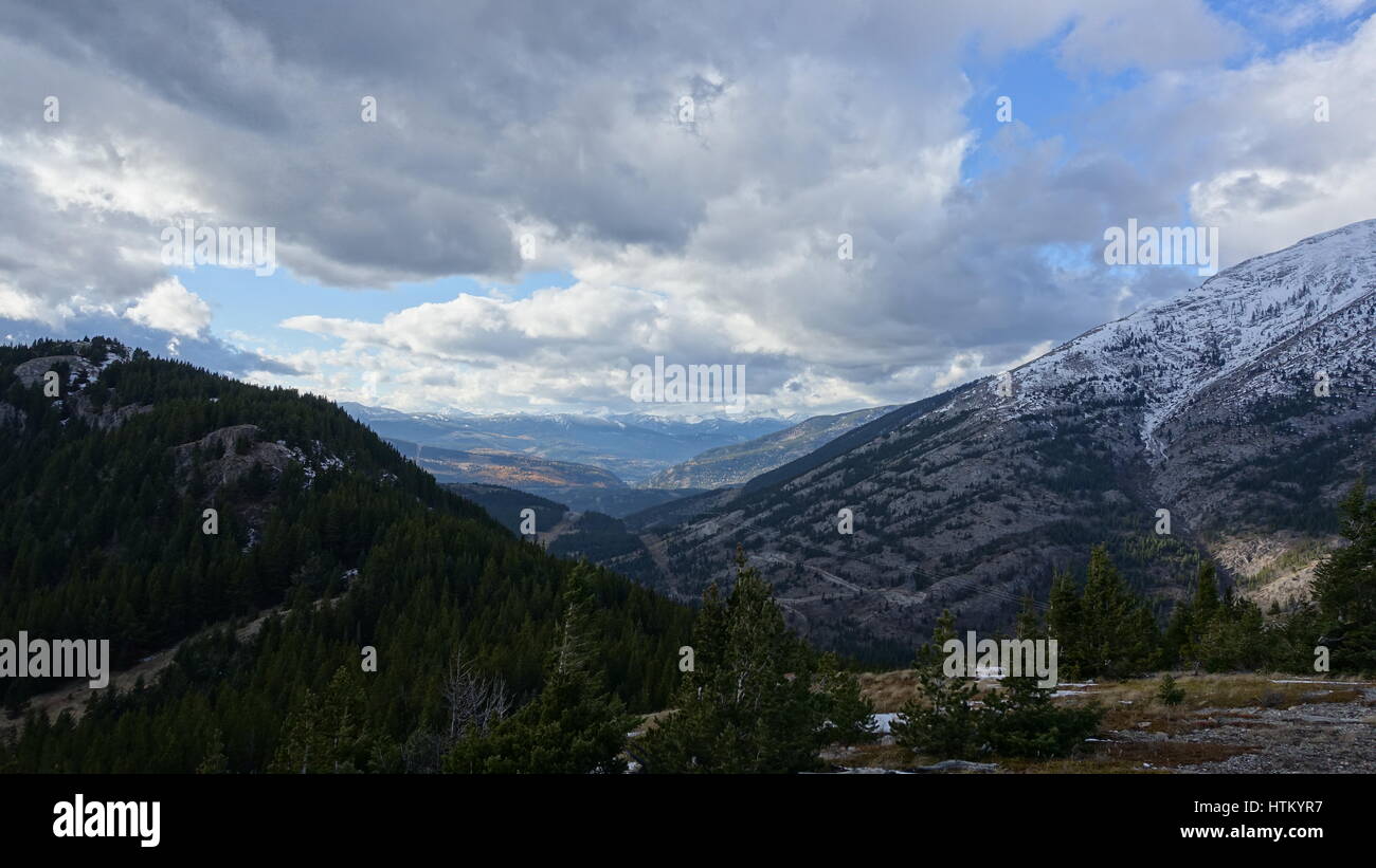 Crows nest mountain hi-res stock photography and images - Alamy