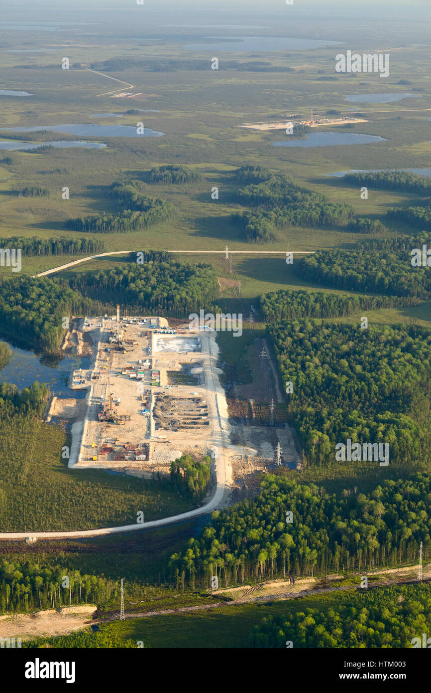 Oilfield hi-res stock photography and images - Alamy