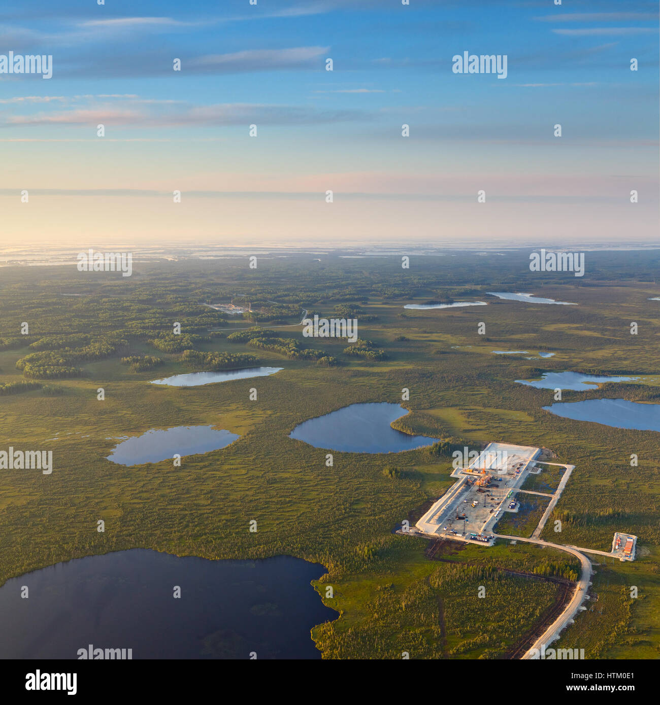 Oilfield hi-res stock photography and images - Alamy