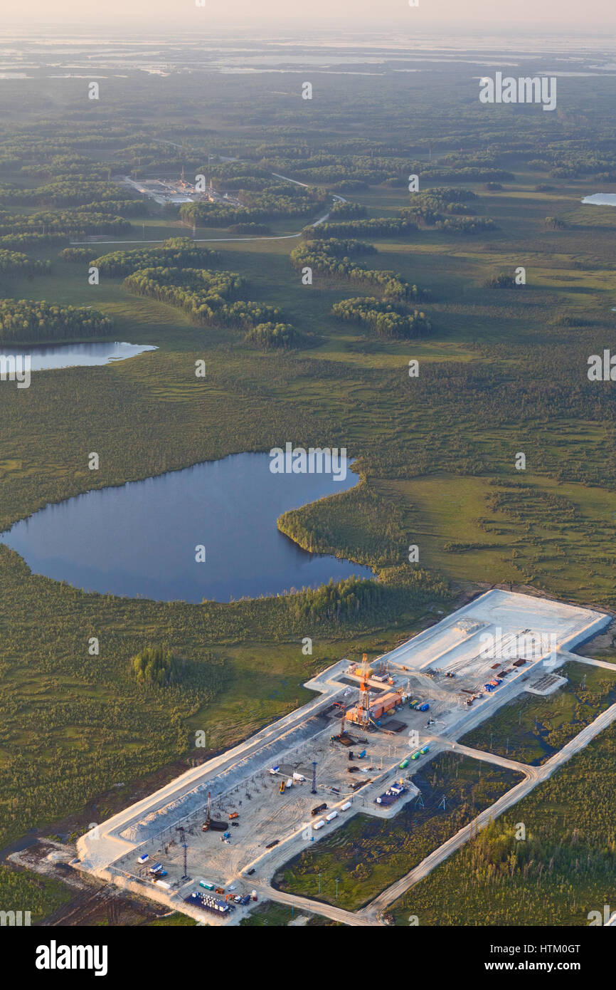 Oilfield hi-res stock photography and images - Alamy