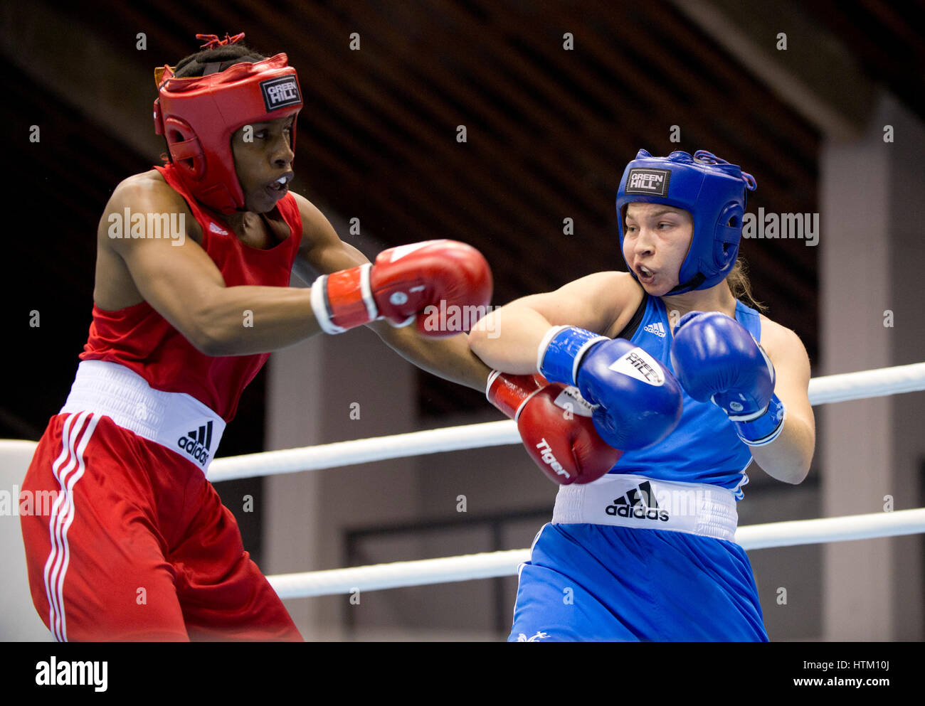 November 22, 2016: England's Natasha Gale (RED) during the EUBC ...