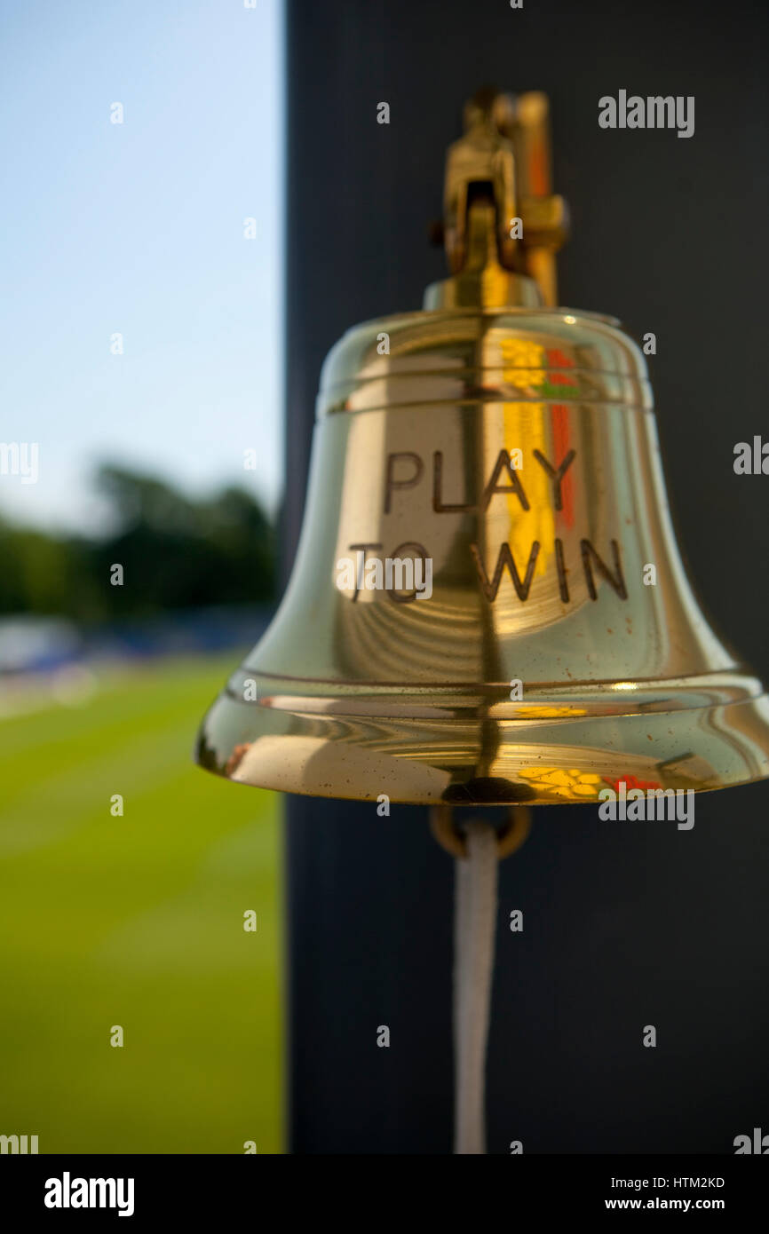 Bell cricket hi-res stock photography and images - Alamy