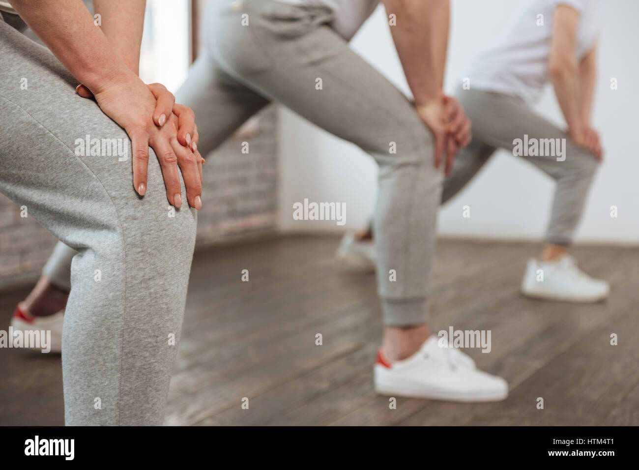 Knee exercise senior hi-res stock photography and images - Alamy