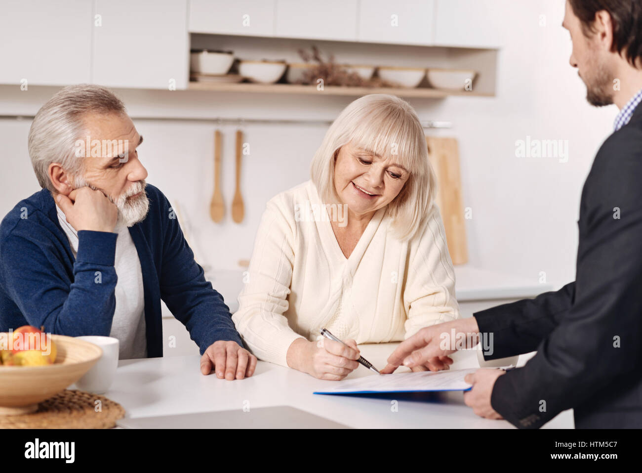 Elderly client documents hi-res stock photography and images - Alamy
