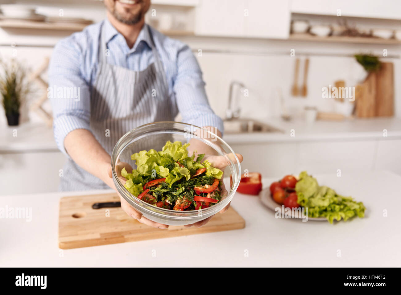 Bachelor cooking hi-res stock photography and images - Alamy