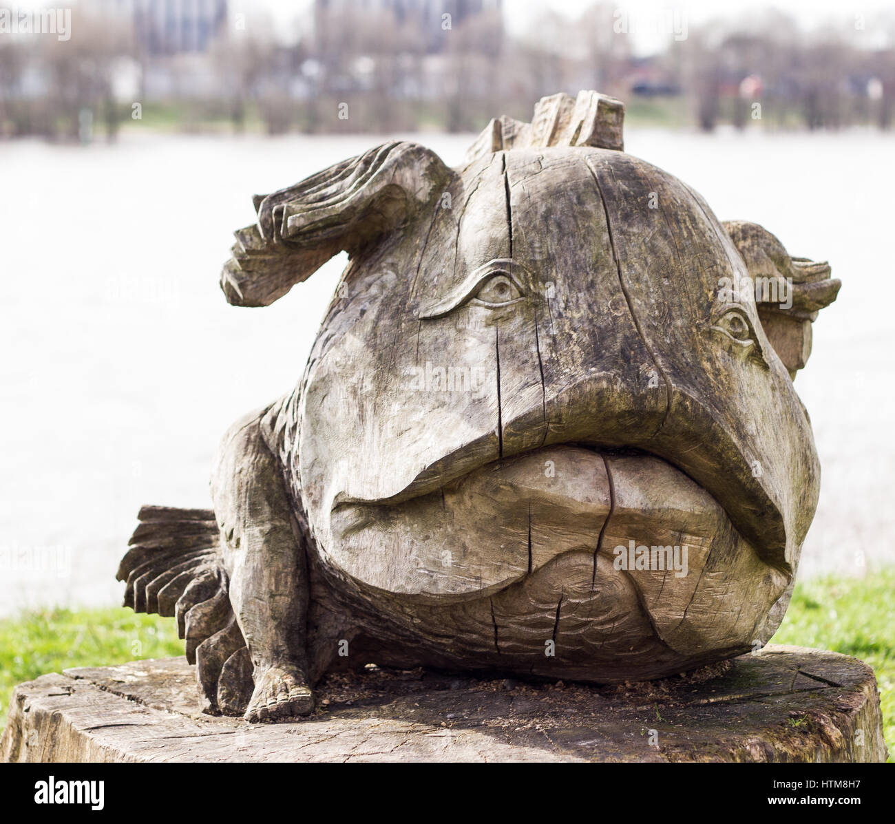 Sculptures make themselves known in this artistic haven of Cologne ...