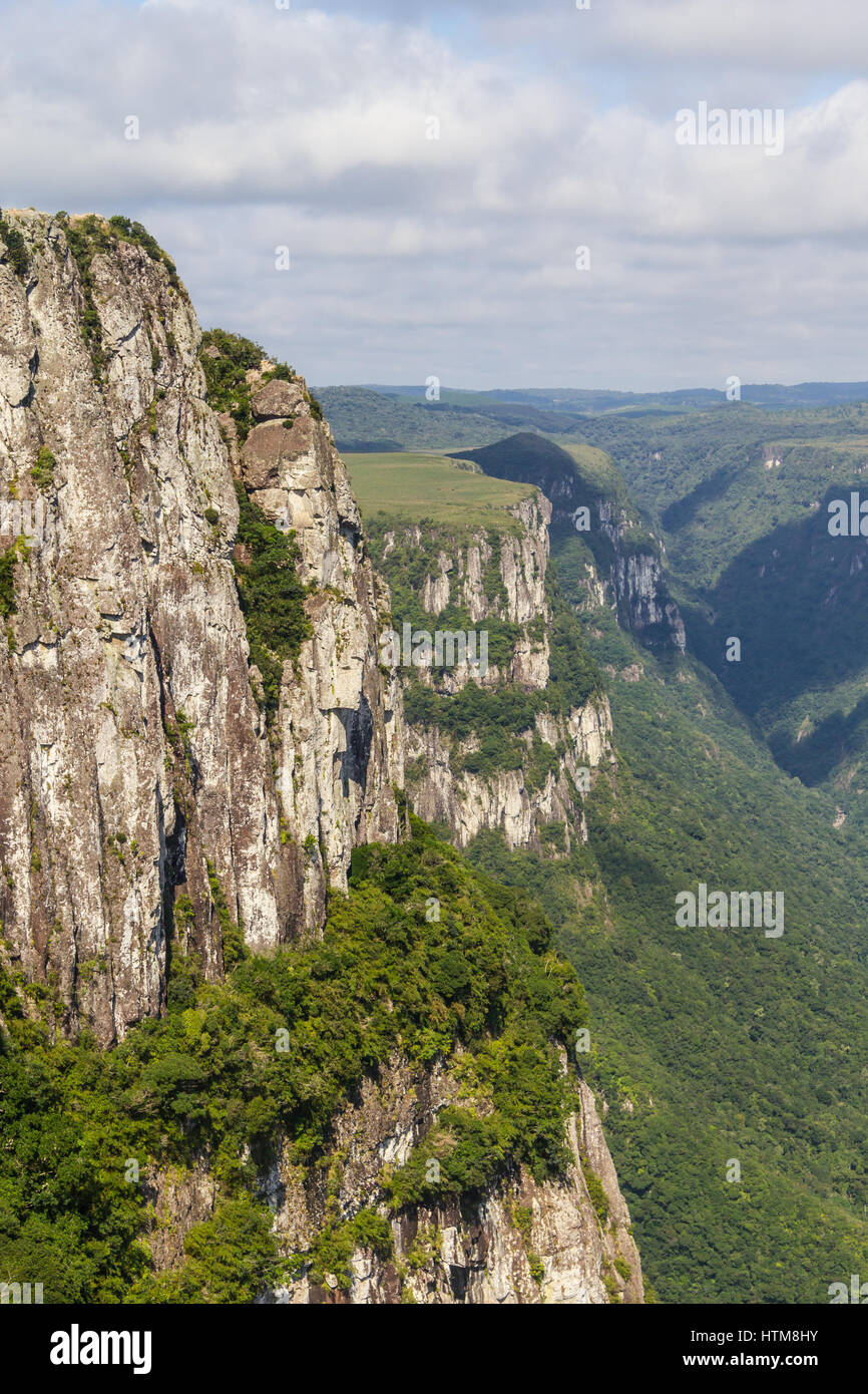 Cliffs at Fortaleza Canyon, Cambara do Sul, Rio Grande do Sul, Brazil ...